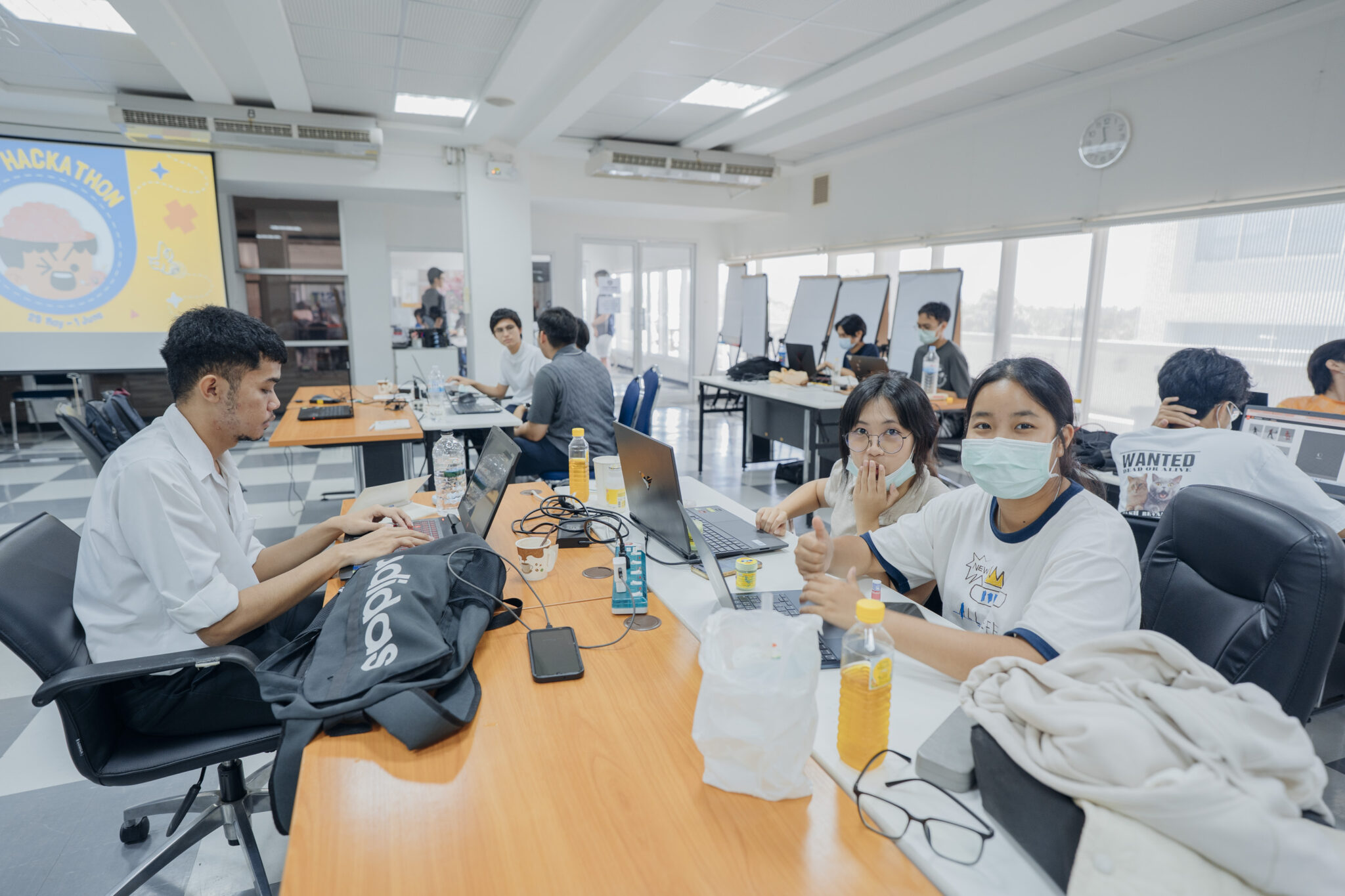 SIT Hackathon 2025 ต่อยอดความคิด สร้าง Web Application ตอบโจทย์ยุคดิจิทัล – School of ...